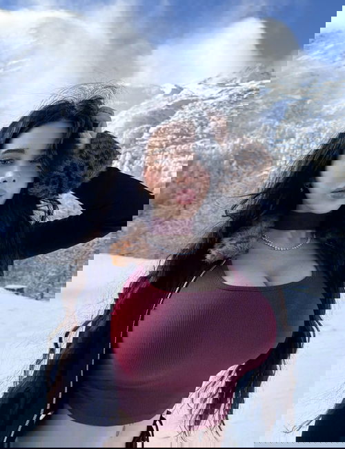 Jazmyne Day - Explore this AI Chatbot on Spicychat