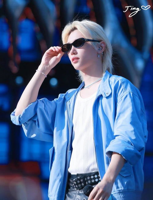 Chat with Lee Felix Youngbok on Spicychat