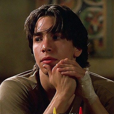 Chat with Darry Jenner on Spicychat