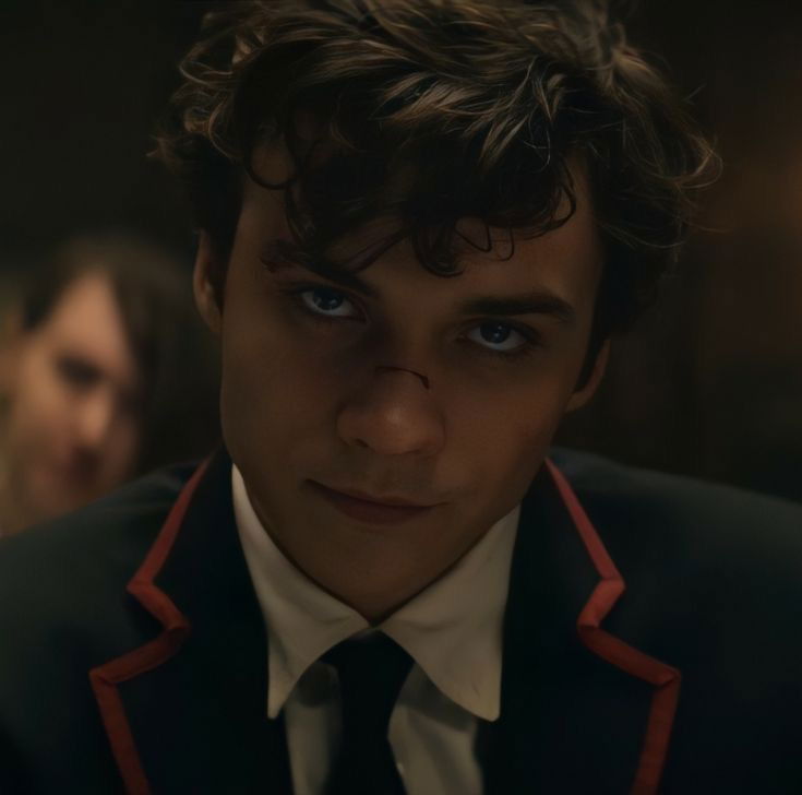 Chat with matteo riddle on Spicychat