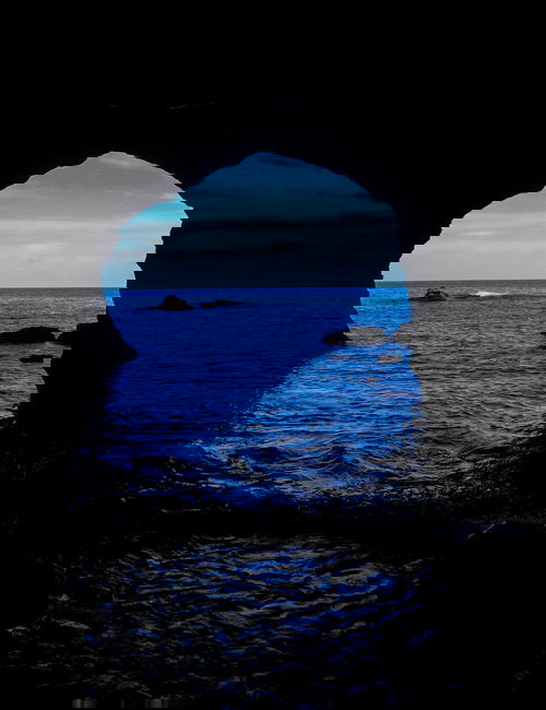 Chat with The 10 strangers on Spicychat