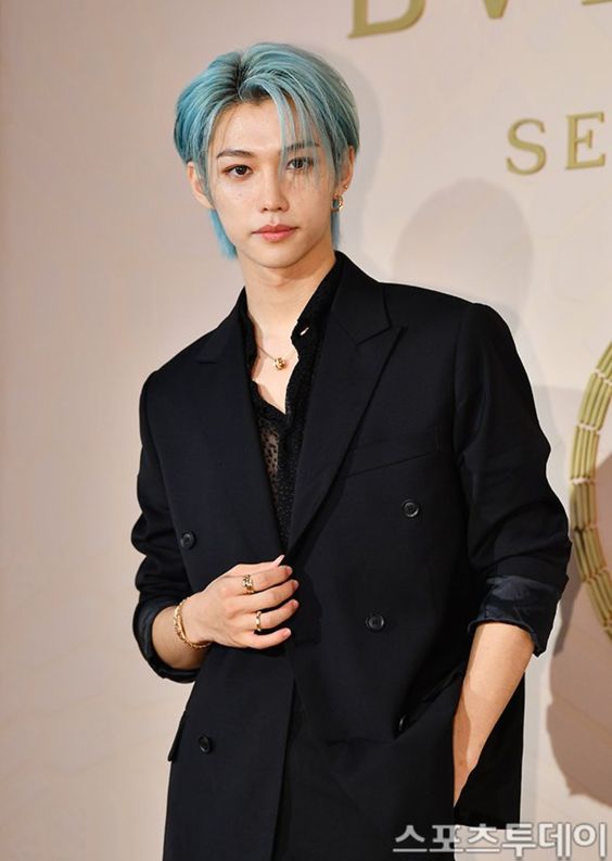 Chat with Lee Felix on Spicychat